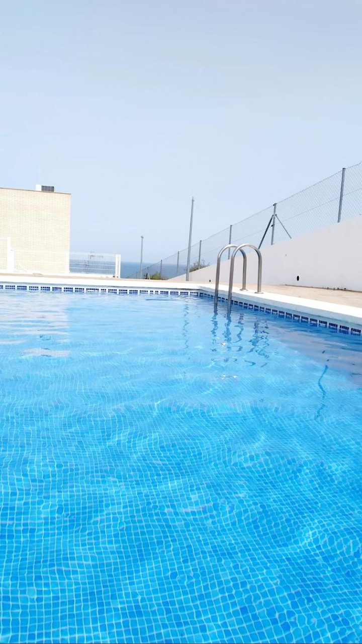 Adosado Con Fantásticas Vistas Al Mar Y Piscina. - Peñíscola