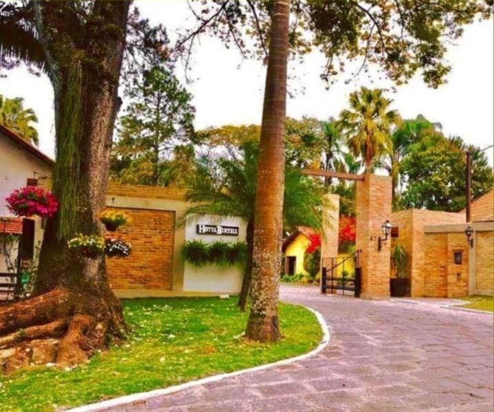 Hotel Bertell - Penedo