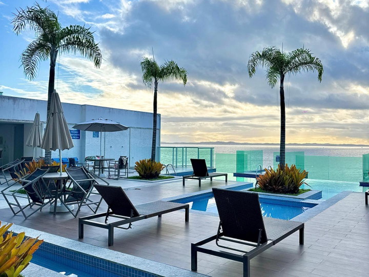 Excepcional Apartamento Vista Mar -Cloc Por Do Sol Na Praia, Frete Mar - Salvador