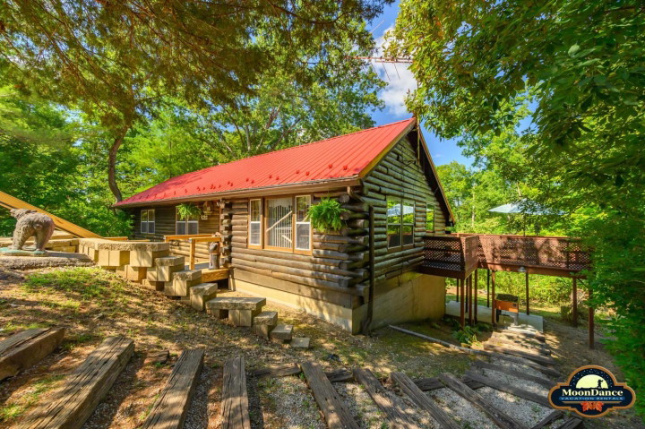 Autumn Breeze Cabin - Nashville, IN