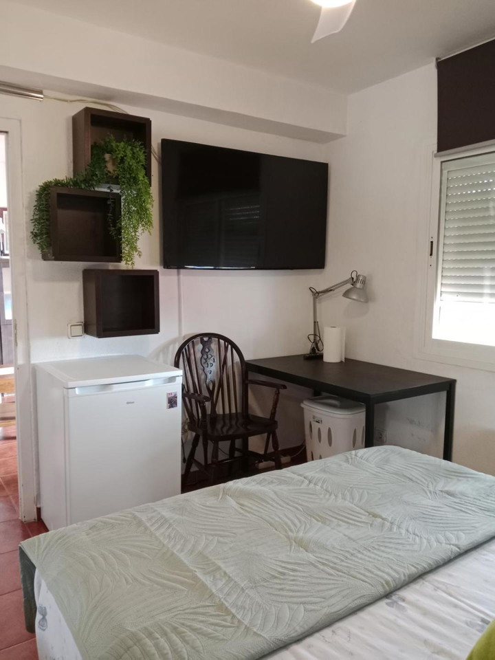 Habitación 1 En Piso Compartido Con Acceso Zonas Comunes - Málaga
