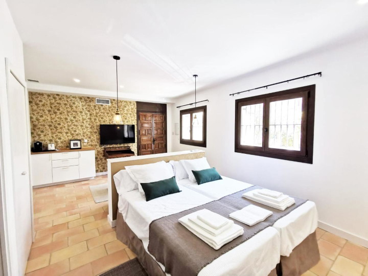 Apartamentos Tres Llaves Palacio De Vela De Los Cobos - Úbeda
