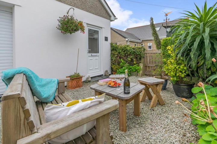 1 Bed In Helston Oc-a27352 - Porthleven