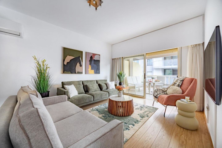 Lena Court - Spacious 3bdr, City Views - Limassol