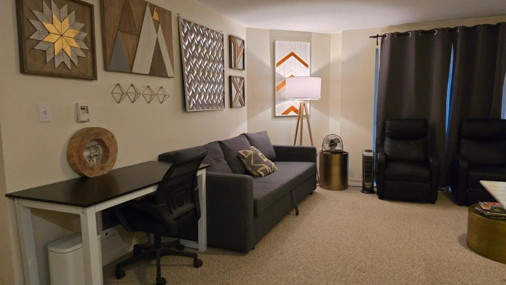 Lovely 1 Bedroom Condo In The Heart Of Seattle! - Seattle, WA