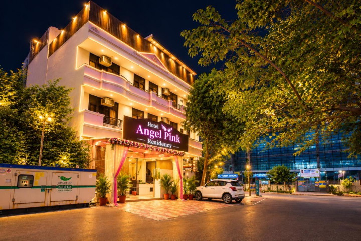 Revking--hotel Angel Pink B58 & Premium Rooms At Kaushambi 3-star Hotel L Kaushambi, Ghaziabad - Ghaziabad