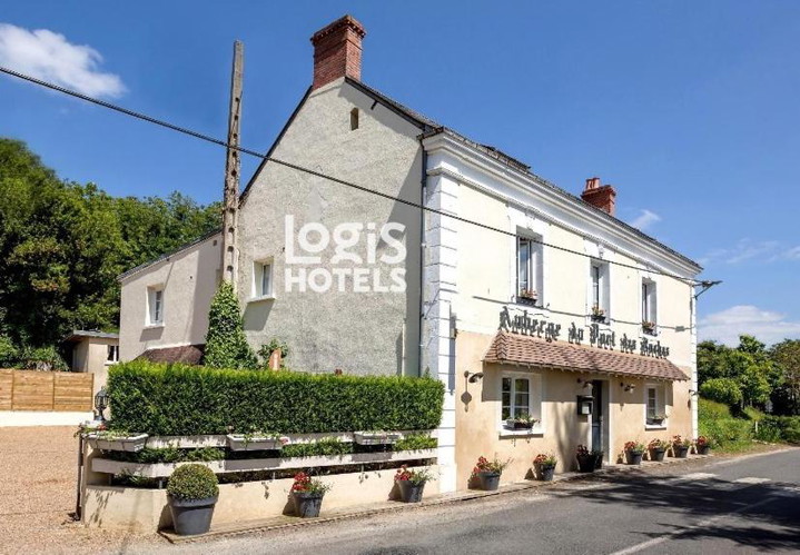 Logis Hôtel Auberge Du Port Des Roches - Pays de la Loire