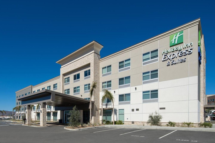 Holiday Inn Express & Suites - Murrieta By Ihg - Lake Elsinore, CA