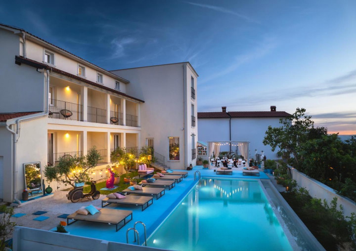 Gentlemen's Hotel Zeus - Gaymen & Adults Only - Pula