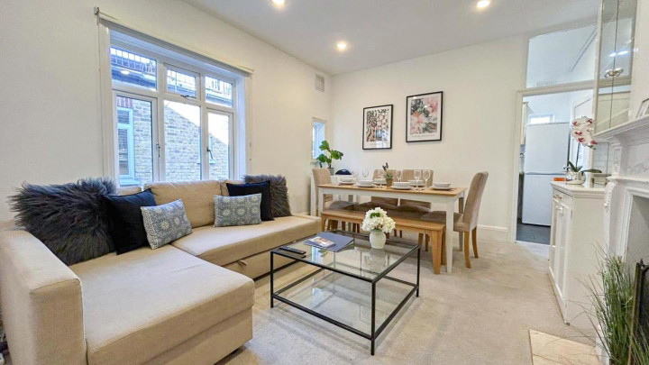 Lovely 3-bedroom Maisonette In Hammersmith With Rooftop Terrace Near Shepherds Bush & Ravenscourt Park By Staylio London - Fulham