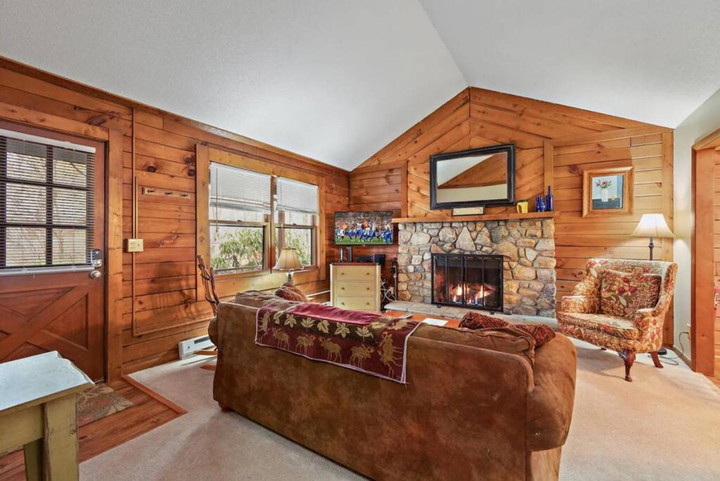 Classic Log Cabin With Fireplace On Quiet River - Boone, NC
