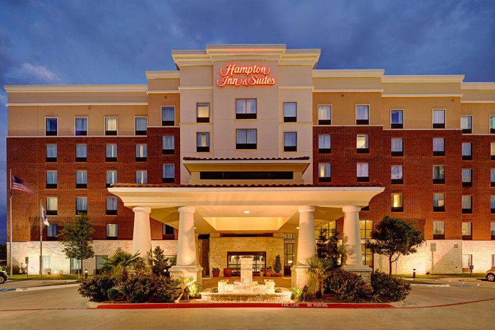 Hampton Inn And Suites Dallas/lewisville-vista Ridge Mall - The Colony, TX