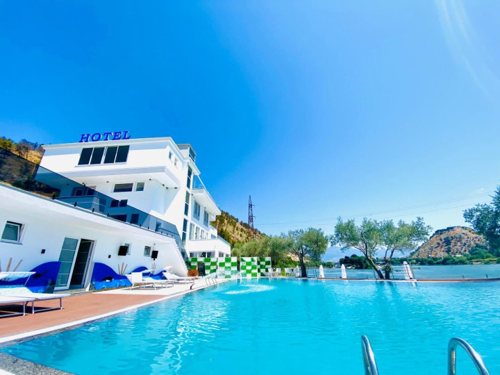 Principe Del Lago - Albania