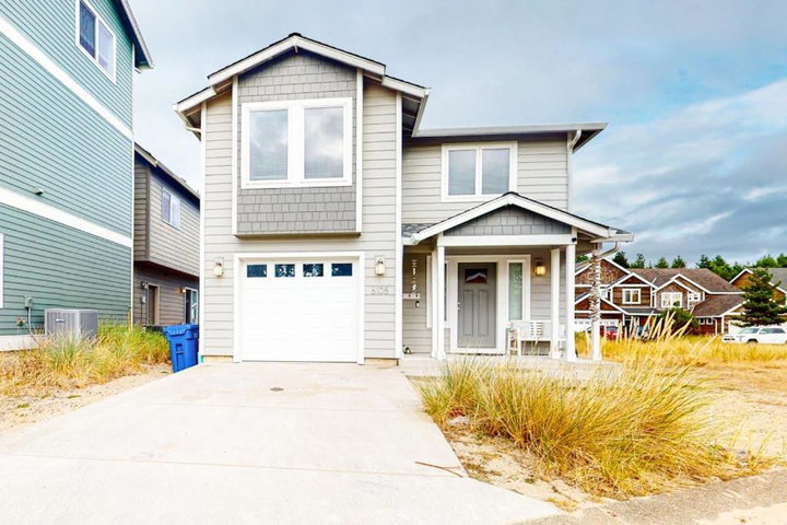 Dory Pointe Dream - Pacific City, OR