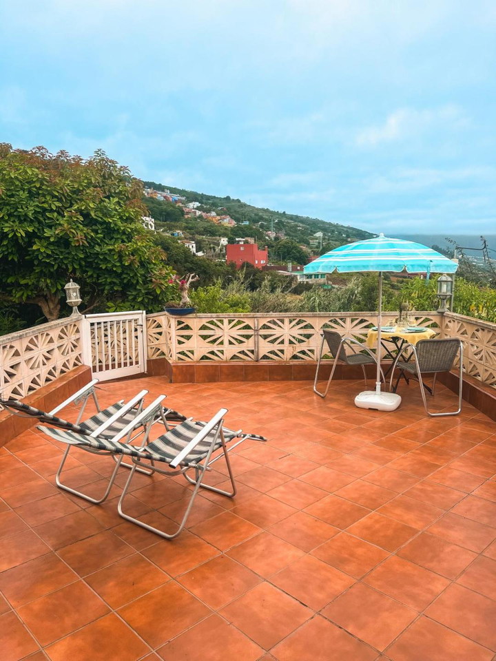 Apartment With Huge Deck Nestled In Marvelous Gardens - Nidos - La Orotava