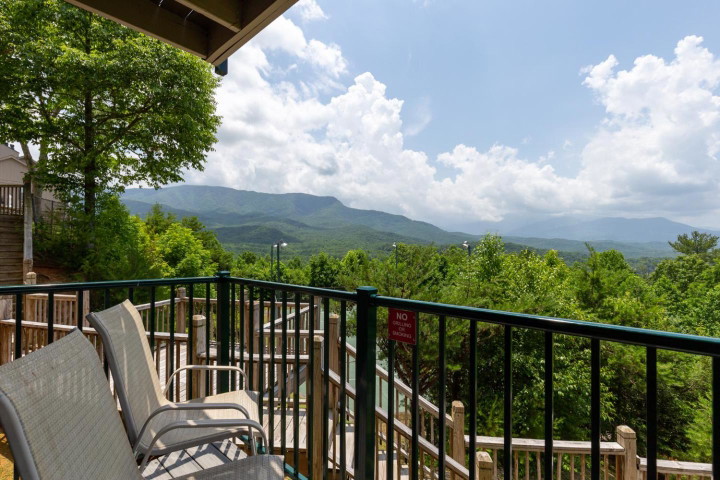 Deer Ridge Mountain Resort E108 - Tennessee