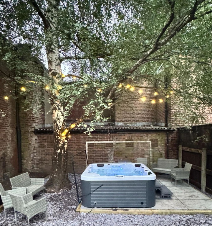The Secret Garden Retreat With Hot Tub - Vương Quốc Anh