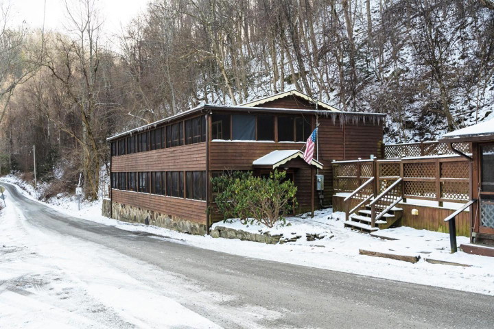 River Front Resort - Elkins