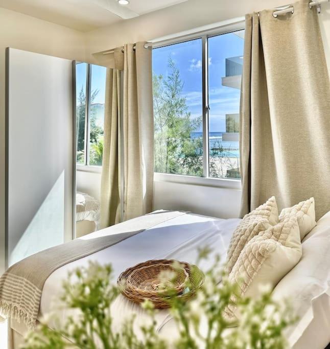 Lazzlla Beachside Studio Apartments - Malé
