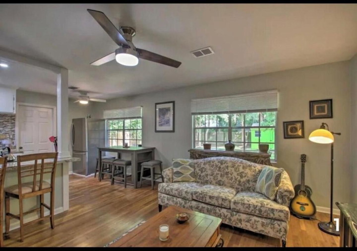 Pensacola Paradise - 3br 2full Bath Cottage In Upscale Area 5 Min To Beach And Downtown - Pensacola, FL