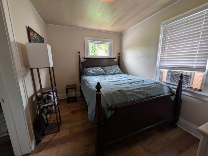 1 Bedroom Bungalow House - Brunswick, OH