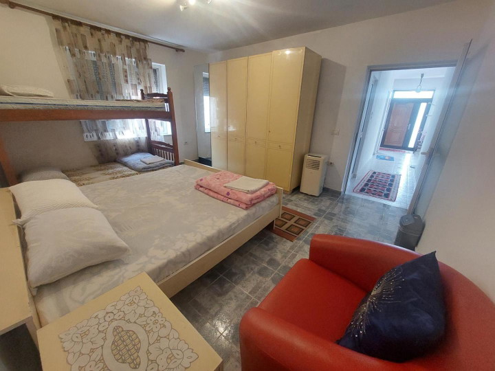 Friendship Dorms Hostel - Albania