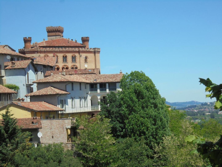 Agriturismo La Terrazza Sul Bosco - Barolo
