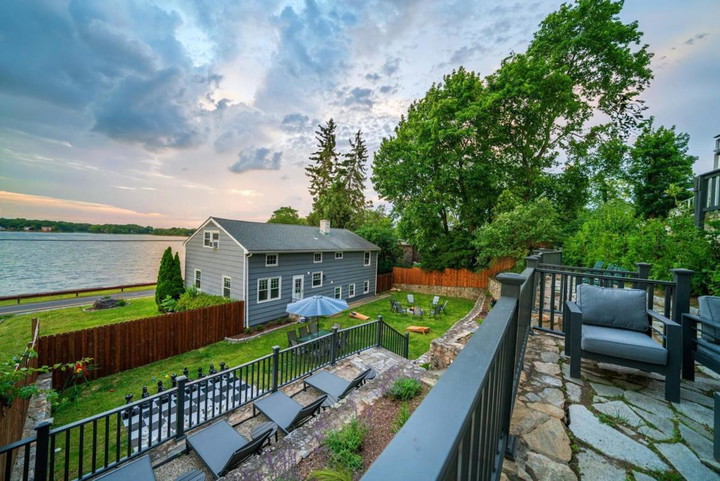 5br Waterview Home Near Cove Beach, Sauna, Game Room, Fenced Backyard - Norwalk, CT