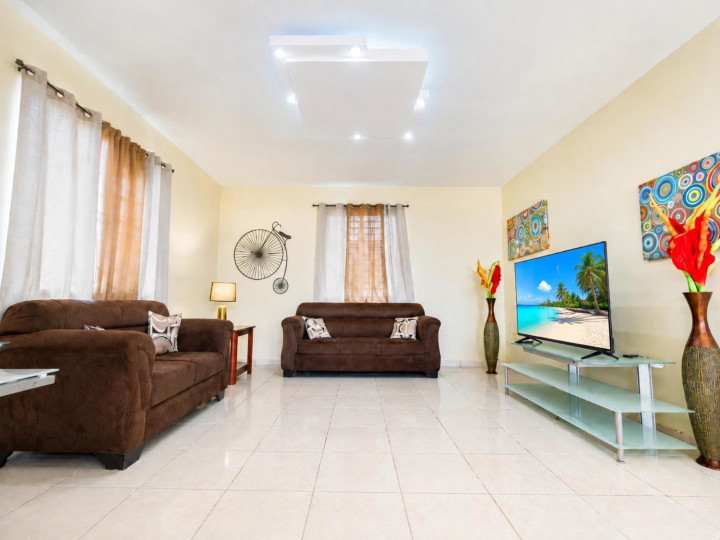 Colinas Del Atlantico Vacational House 2nd Floor - Isabela