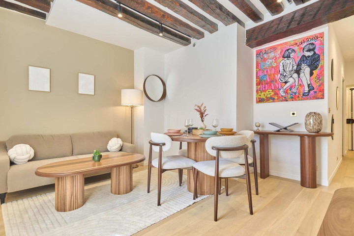 Charming Apartment In Le Marais Center Of Paris - Rue de Rivoli