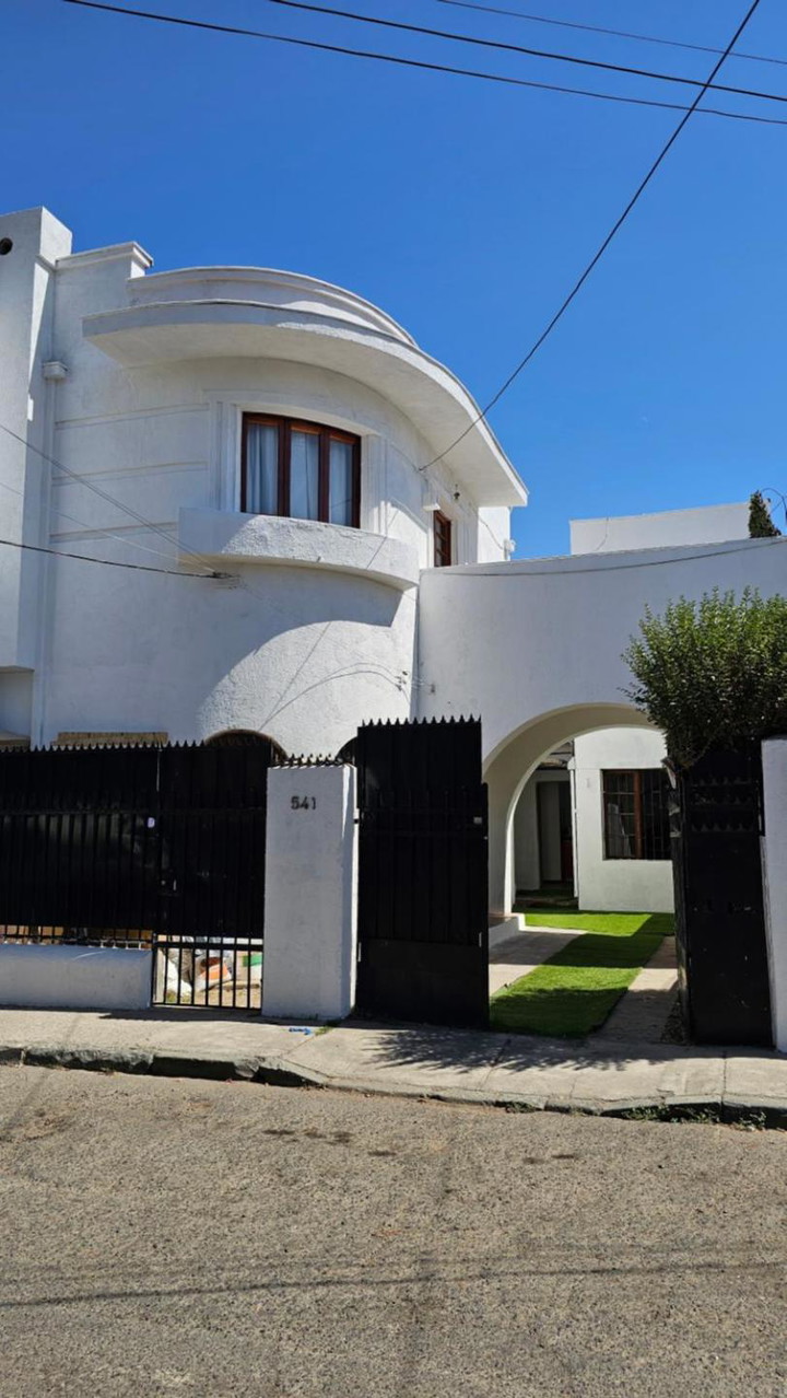 Wanderlust Hostel B & B - Puente Alto