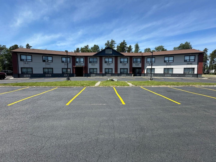 Hwy 17 Hotel - Wawa