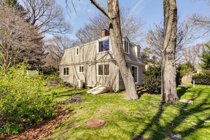 3 Mi To Cape Cod Bay: Marshfield Home W/ Balcony! - Marshfield, MA