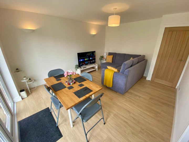 Modern Bungalow Family Friendly And Eco-conscious - Southport