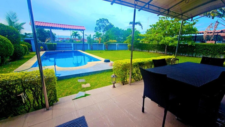 Holiday Pool Villa - Jomtien