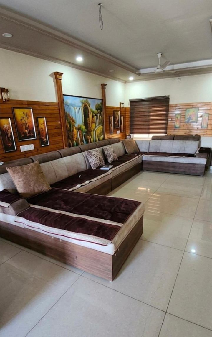 Arv's Home - Junagadh
