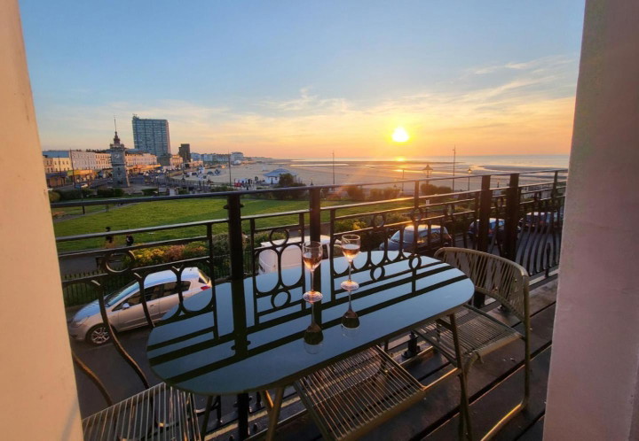 Sunset Point Apts - Aqua Therapy Suite - Westgate-on-Sea