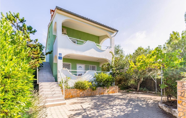 Amazing Apartment In Pula With Wifi - Premantura