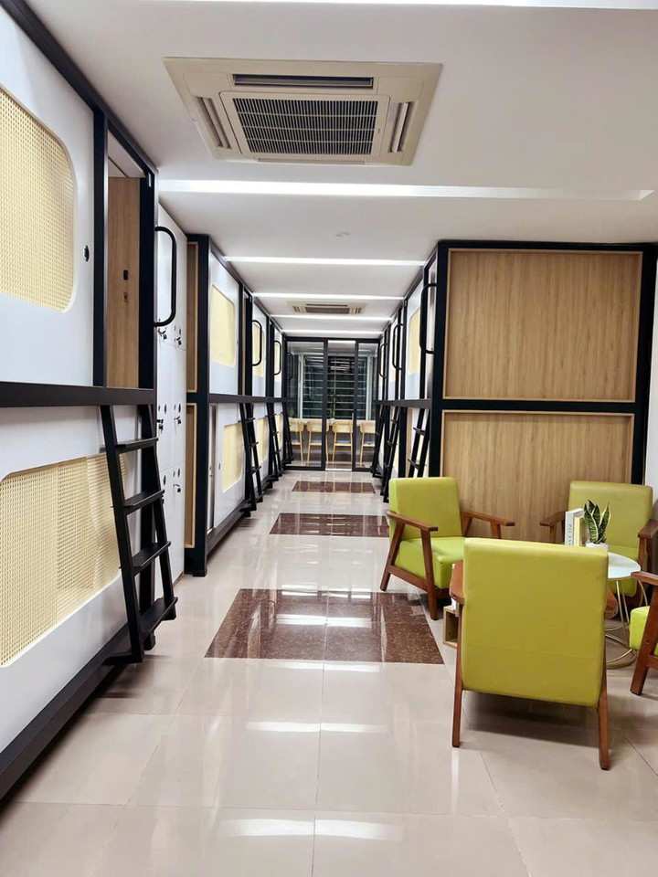 Hanoi Railway Capsule Hostel - Hanoi