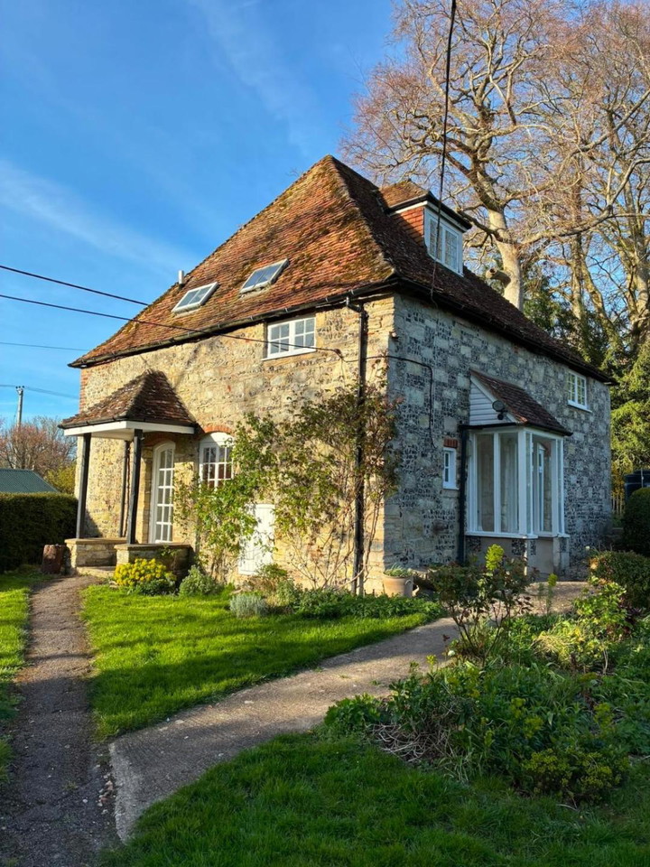 Quintessential Cottage Near Stonehenge & Amesbury - Amesbury
