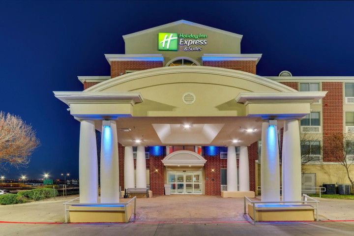 Holiday Inn Express Lake Worth Nw Loop 820 By Ihg - Saginaw, TX