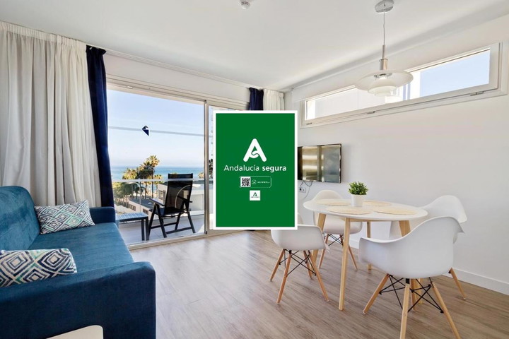 Carihuela Suites - Torremolinos