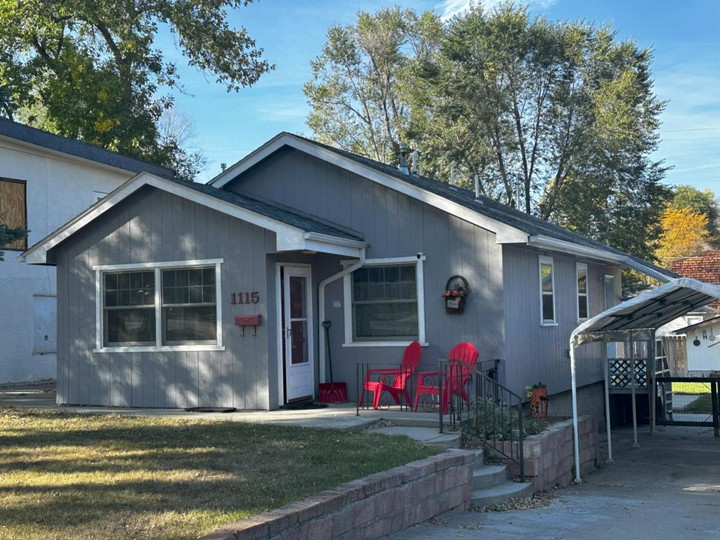 Bo & Barb’s Cozy 2br Home W/ Backyard - Billings, MT