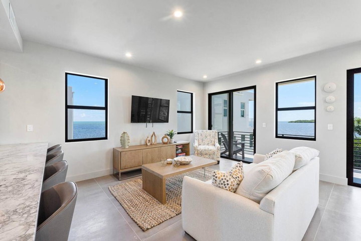 Stylish Oceanview Getaway W Pool Hot Tub - Islamorada, FL
