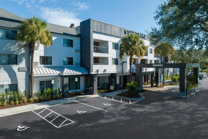 Courtyard Tampa North / I-75 Fletcher - Tampa, FL