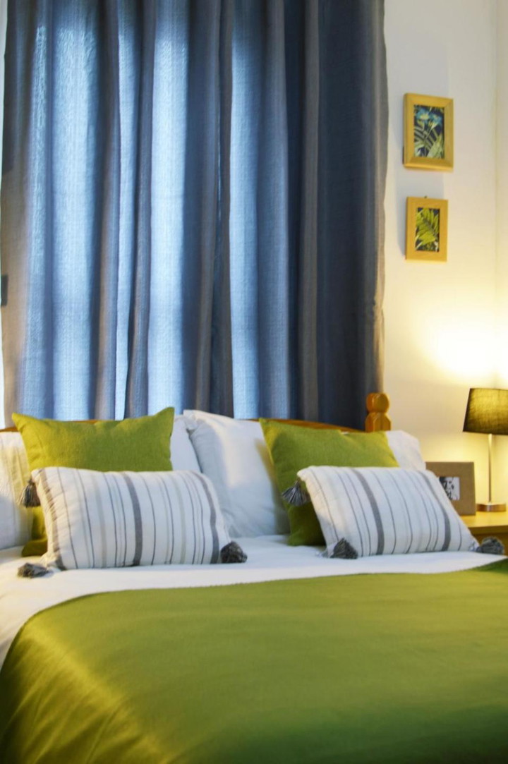 Ensuite Room Near Hanley City Centre Non-smoking & Vape-free Guests Only Free Wifi - Stoke-on-Trent