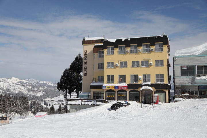Ishiuchi Ski Center - Minamiuonuma
