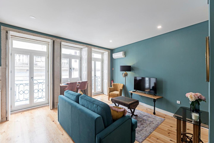 Turquoise Flat W Ac & Balcony By Lovelystay - Porto