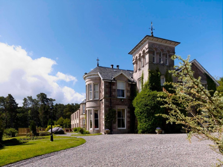 Loch Ness Country House Hotel - Inverness, UK