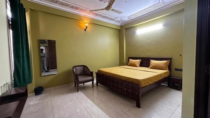 Fabhotel Avenique - Ghaziabad